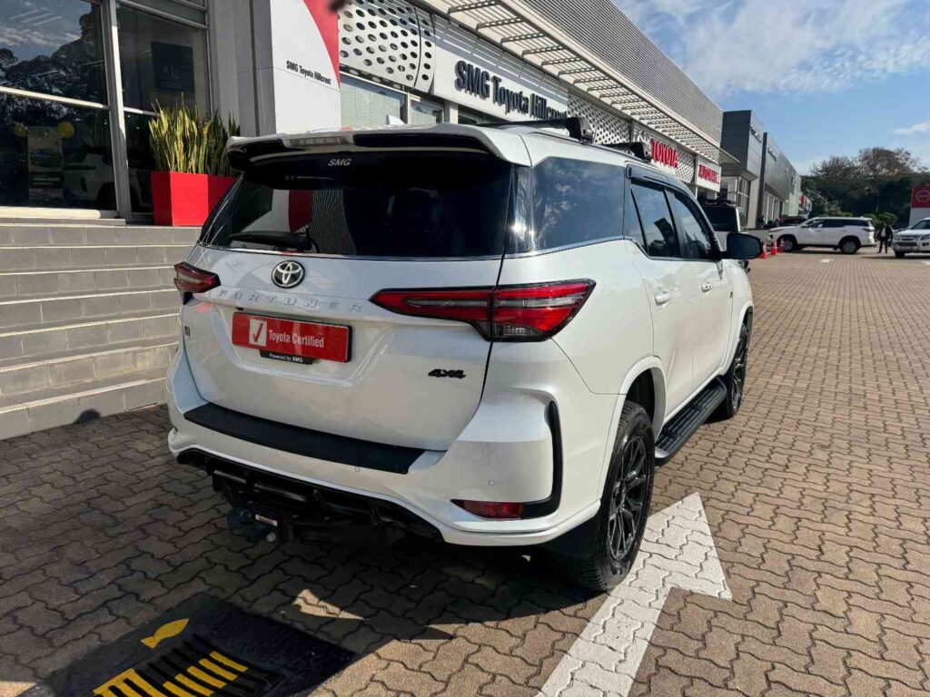 Toyota Fortuner 2.8GD-6 4x4 GR-Sport - SMG